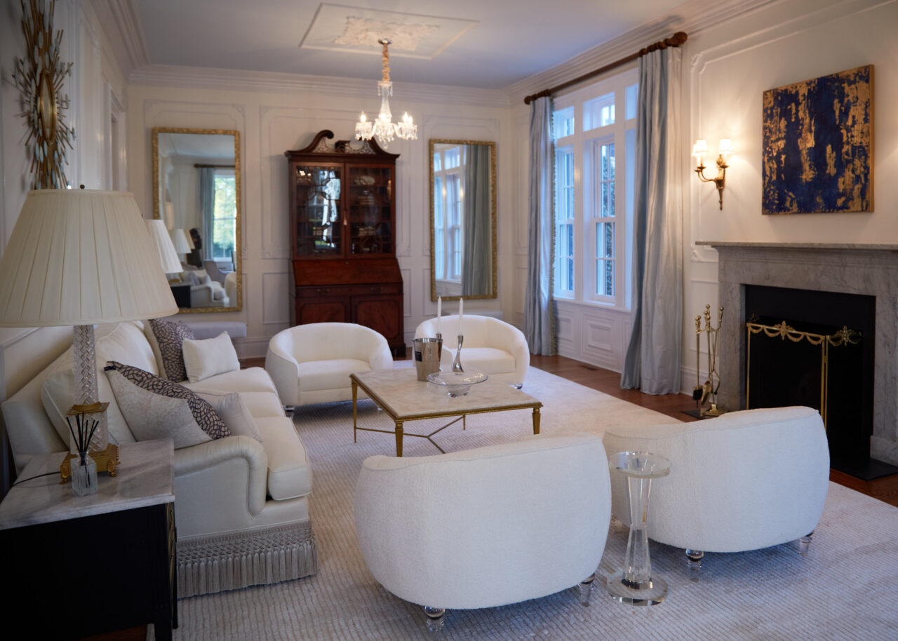 Houlihan Lawrence – Pemberly Hill, New Canaan - Fairfield County Look