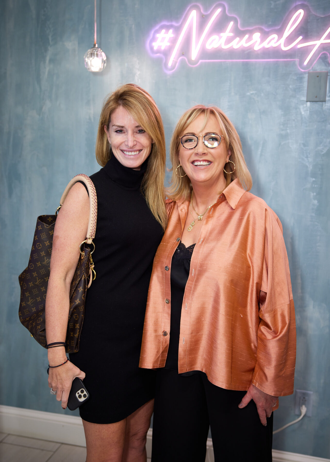 Red Carpet Ready Travel Panel - Fairfield County Look