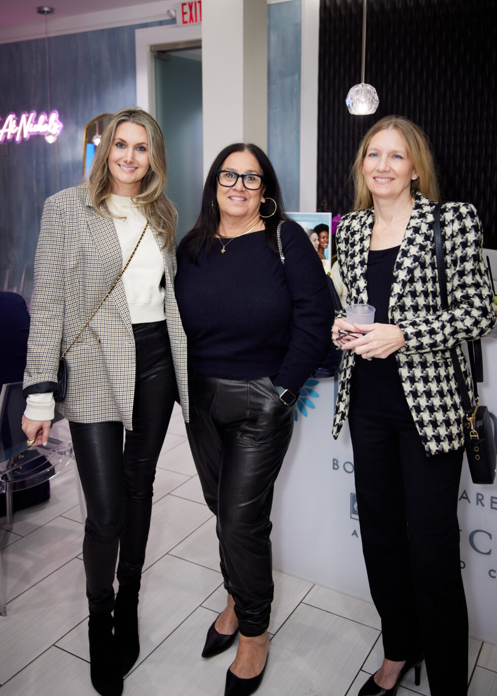 Red Carpet Ready Travel Panel - Fairfield County Look