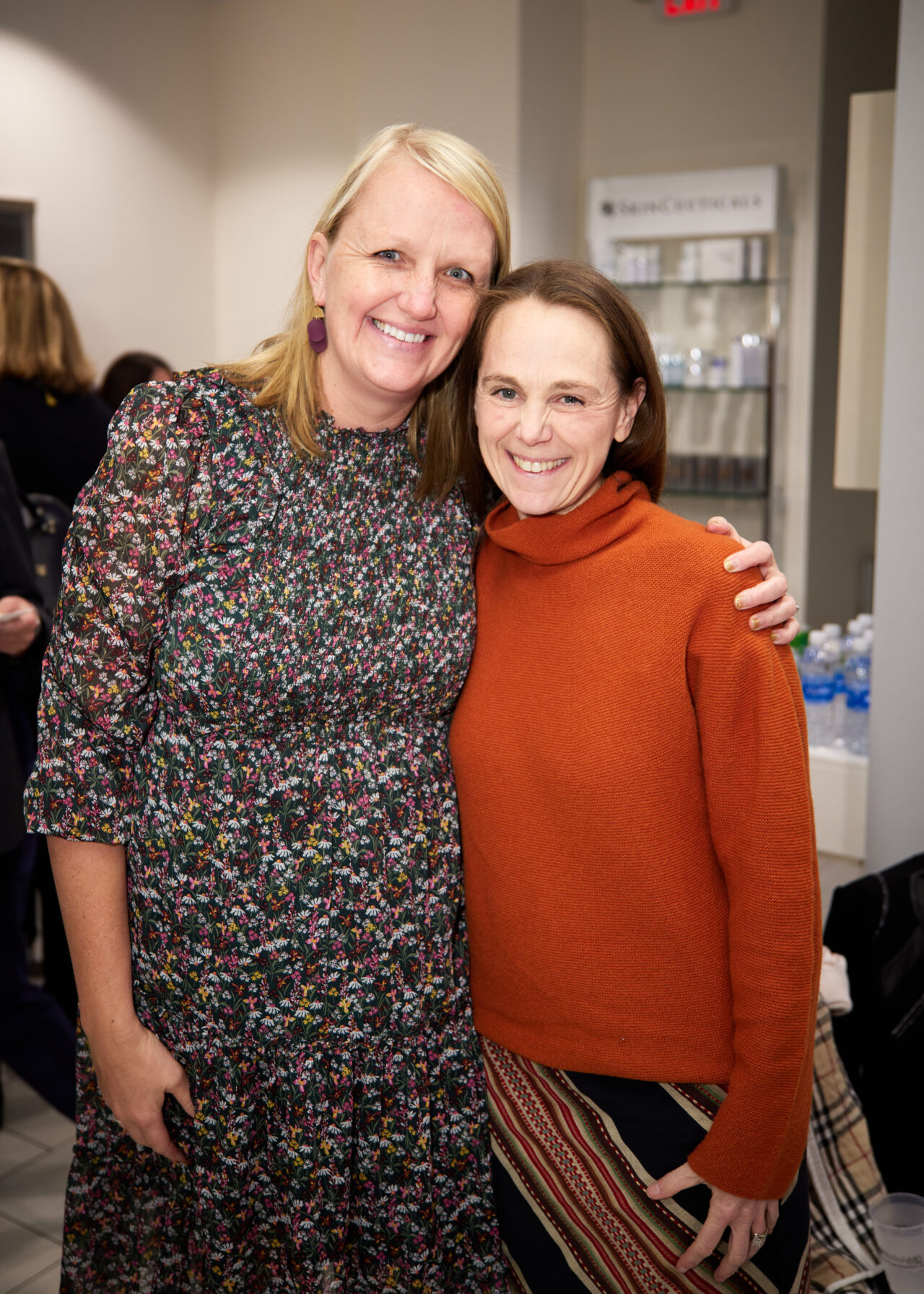 Red Carpet Ready Travel Panel - Fairfield County Look