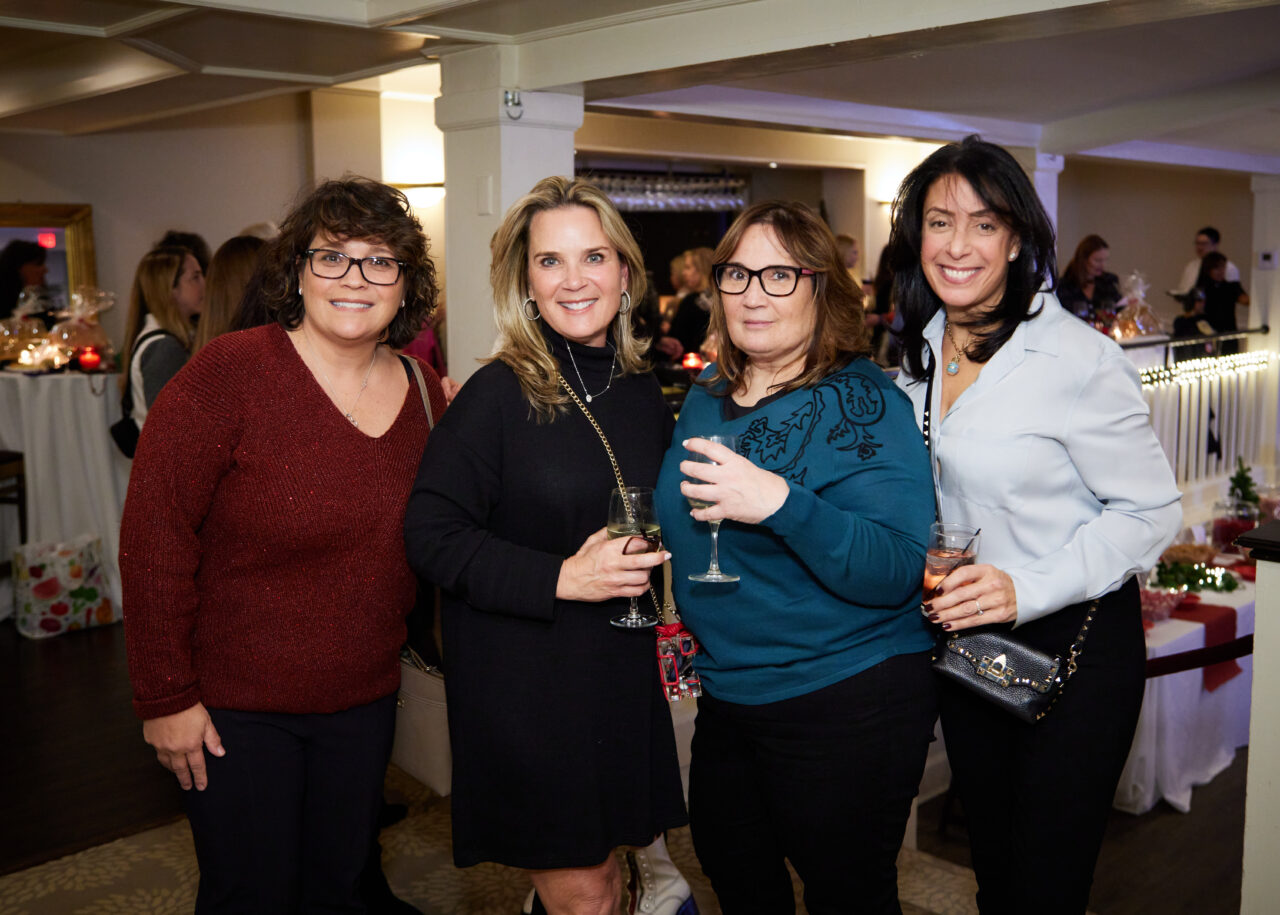 The Rowan Center’s Gingerbread Houses and Cocktails for a Cause ...