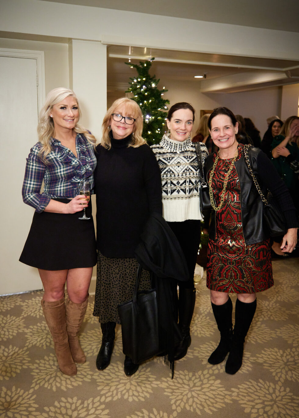 The Rowan Center’s Gingerbread Houses and Cocktails for a Cause ...